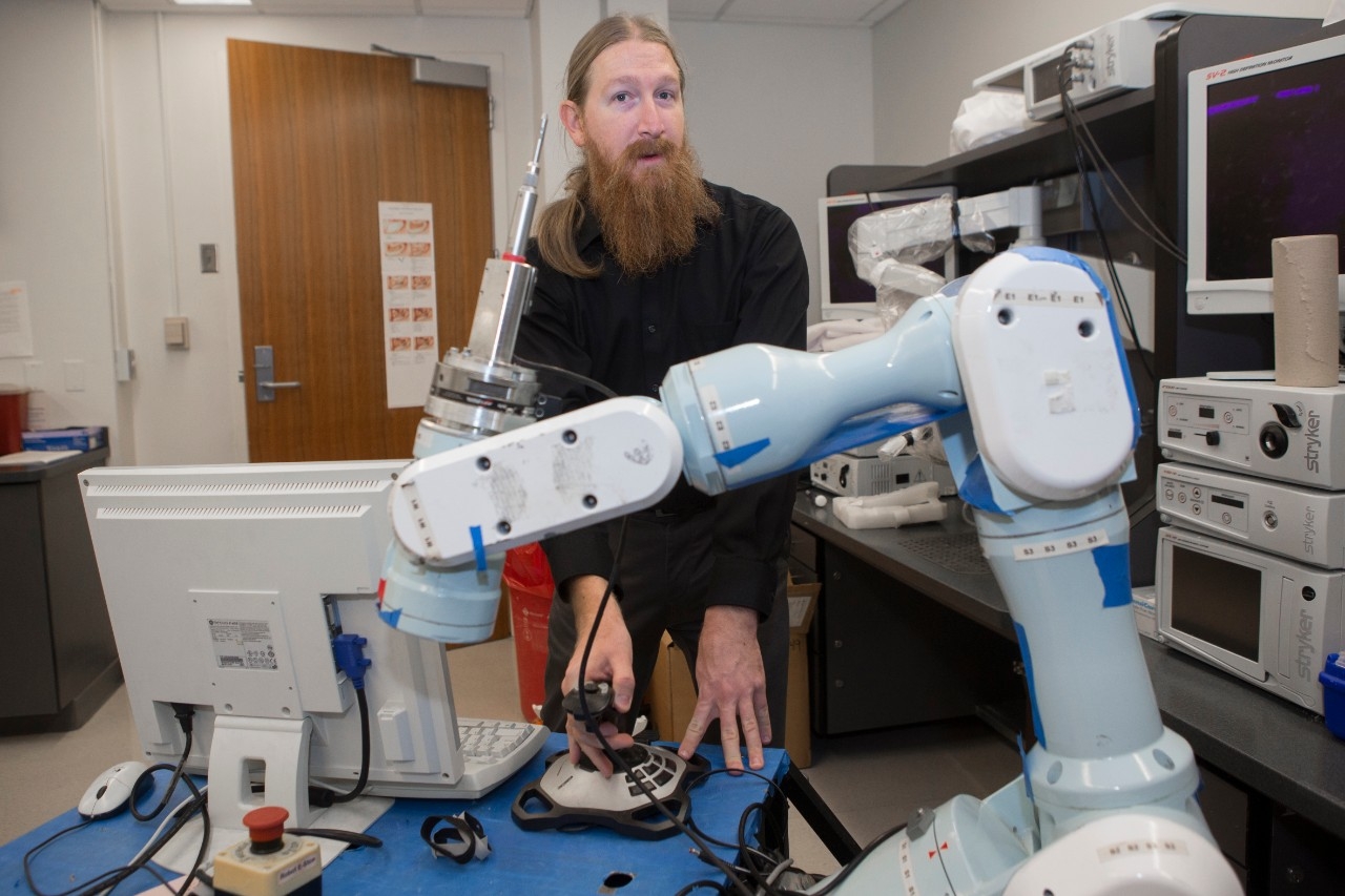Meet your new robot co-workers, University of Cincinnati