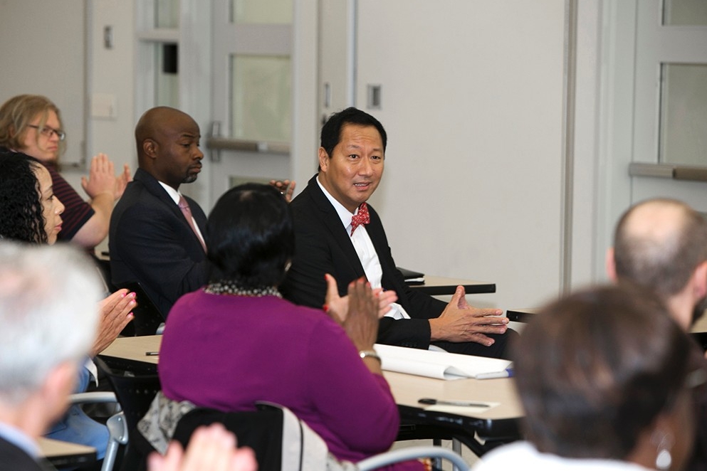 UC President Santa Ono responds to Samuel DuBose shooting in September ...